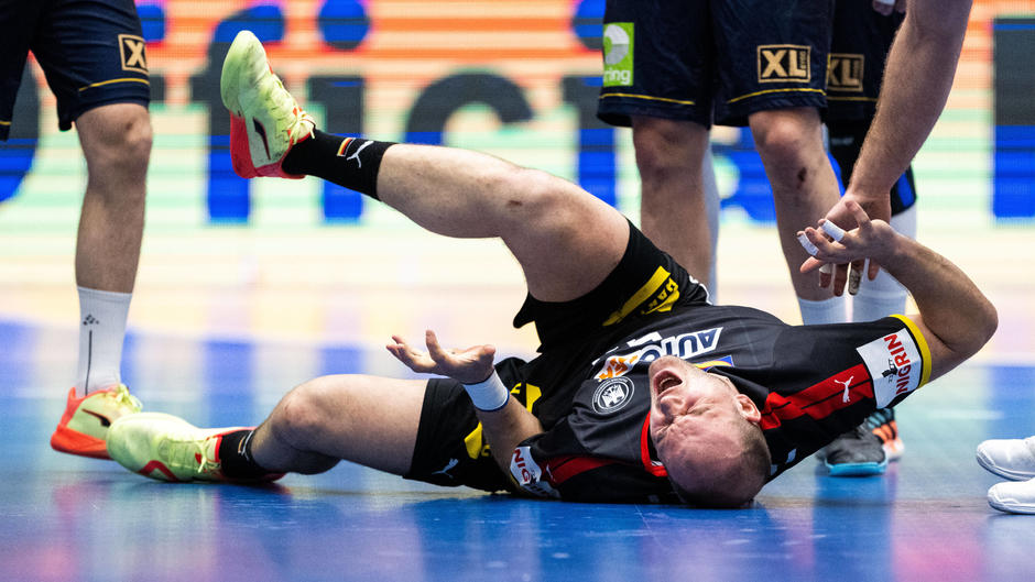 Horror-Verletzung bei Handball-Star Paul Drux! Nationalspieler verletzt ... Horror-Verletzung bei Handball-Star Paul Drux! Nationalspieler verletzt ...