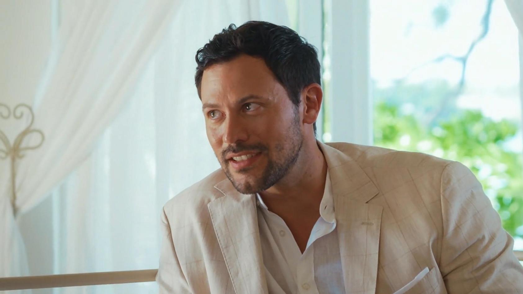 Bachelors 2024: Dreamdate-Albtraum - Sebastian gesteht Gefühle und wird ... Bachelors 2024: Dreamdate-Albtraum - Sebastian gesteht Gefühle und wird ...