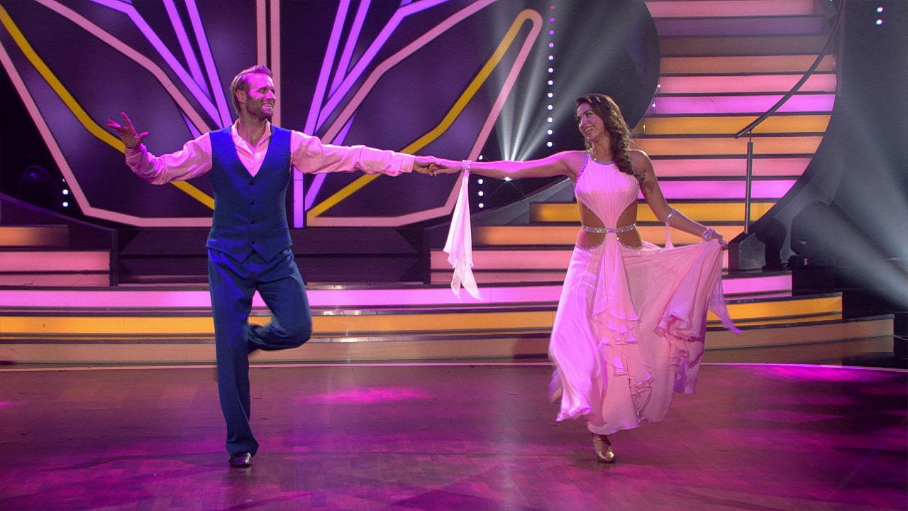 Let's Dance 2016: Jana Pallaske und Massimo Sinató bekommen Standing Ovations für ihren Slowfox