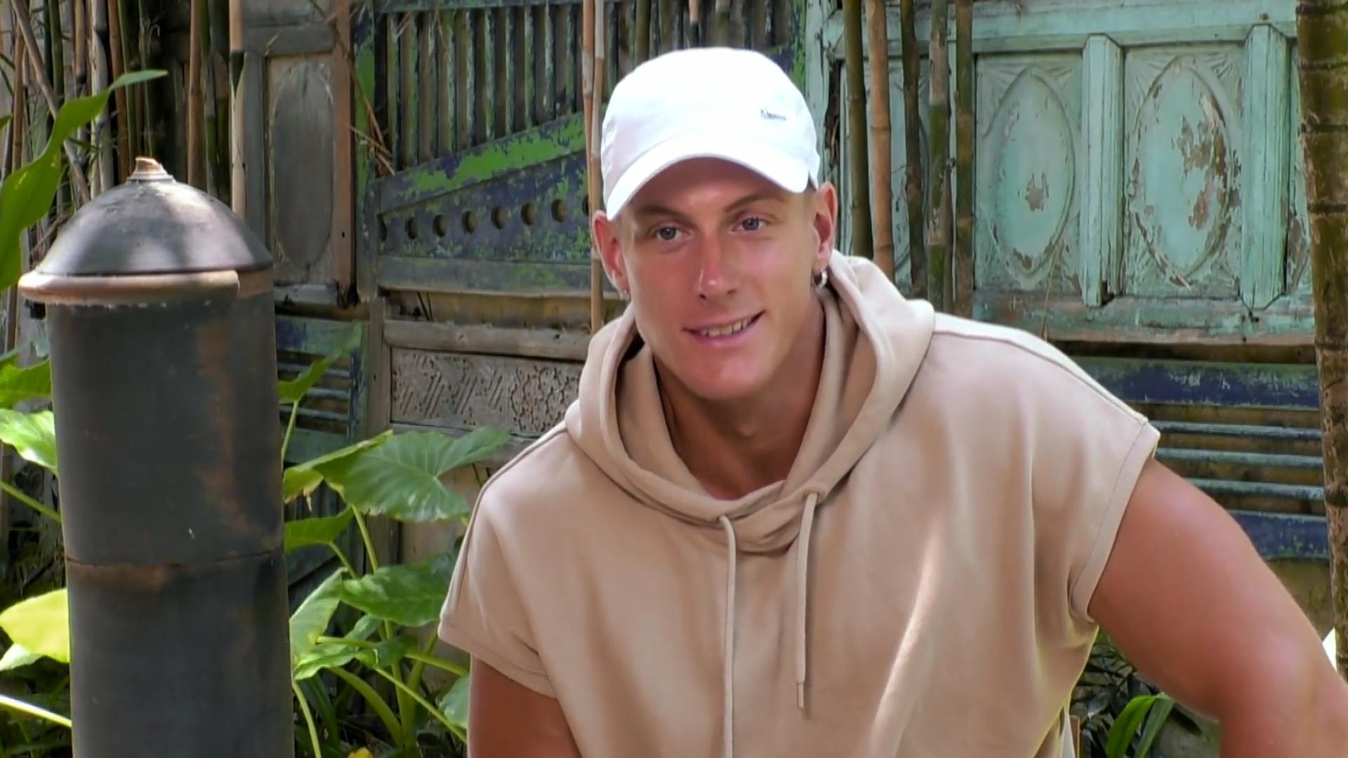 Temptation Island 2020: Calvin wird mit eigenem Song zum Gangster-Rapper