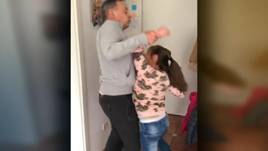 Heftige Wutausbrüche: Mila (11) hat das Syngap-Syndrom – Familie gibt ... Heftige Wutausbrüche: Mila (11) hat das Syngap-Syndrom – Familie gibt ...