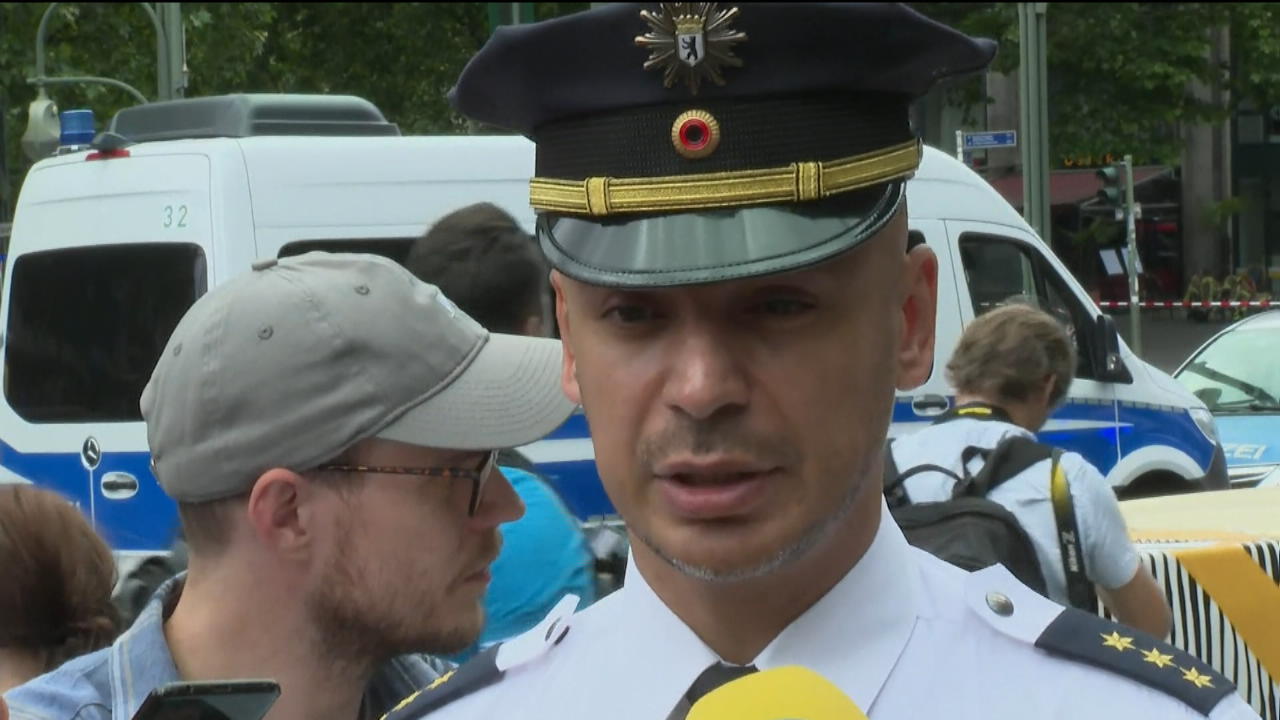 Berlin: Auto rast in Menschenmenge - Zeuge: "Hätte auch mich erwischen ...