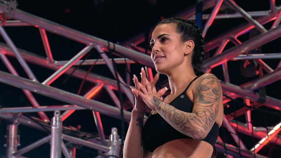 "Kampf der Realitystars"-Gewinnerin Elena Miras beim "Ninja Warrior ...