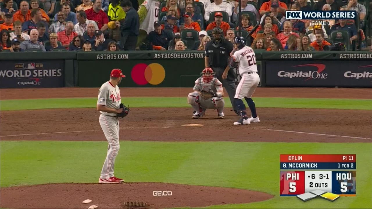 Mit unglaublichen 146 km/h: Baseball trifft Catcher mitten im Gesicht