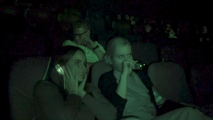 Horrorfilm "Smile": Wie gruselig ist er wirklich? RTL-Reporterinnen ...