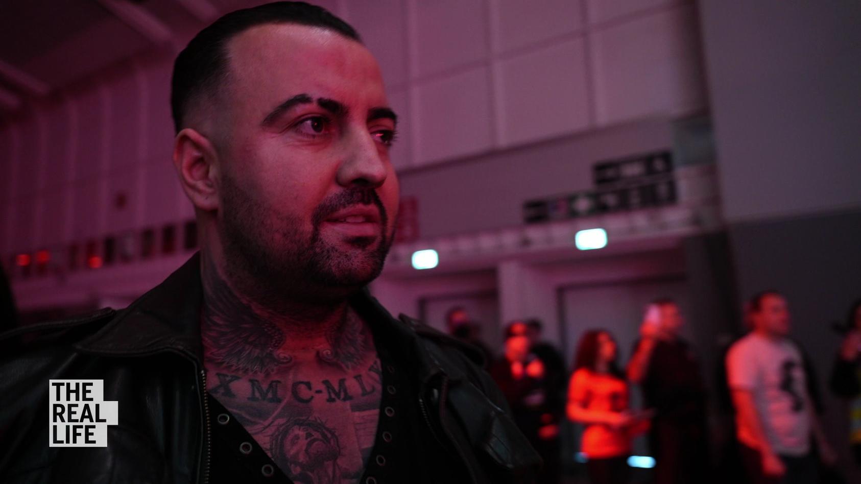 Hier knutscht DSDS-Checker Cosimo Citiolo einen Hollywood-Star