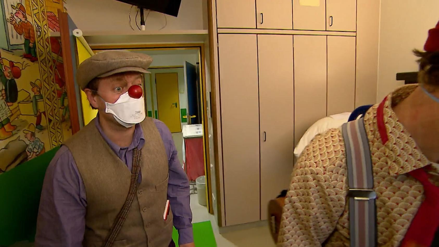 Klinik Clowns In Gummersbach Bringen Kinderaugen Zum Strahlen Klinik Clowns In Gummersbach Bringen Kinderaugen Zum Strahlen
