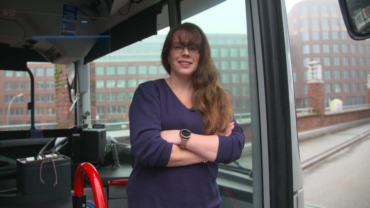 Nicole Dieringer ist die vielleicht außergewöhnlichste Busfahrerin ...