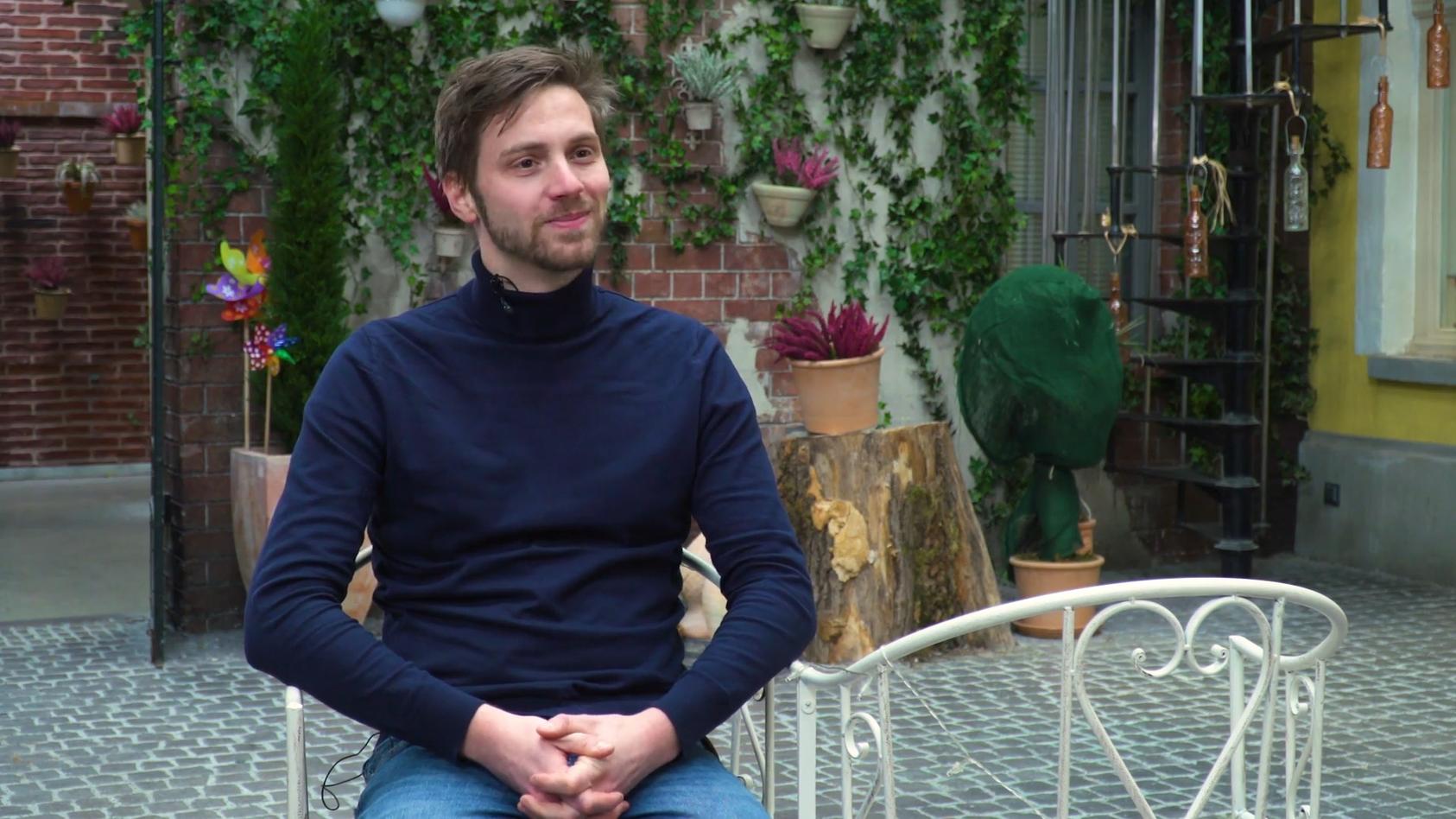 Ganz besondere Rolle bei "Unter uns": Fabian Kronbach sorgt für Kölsche Tön