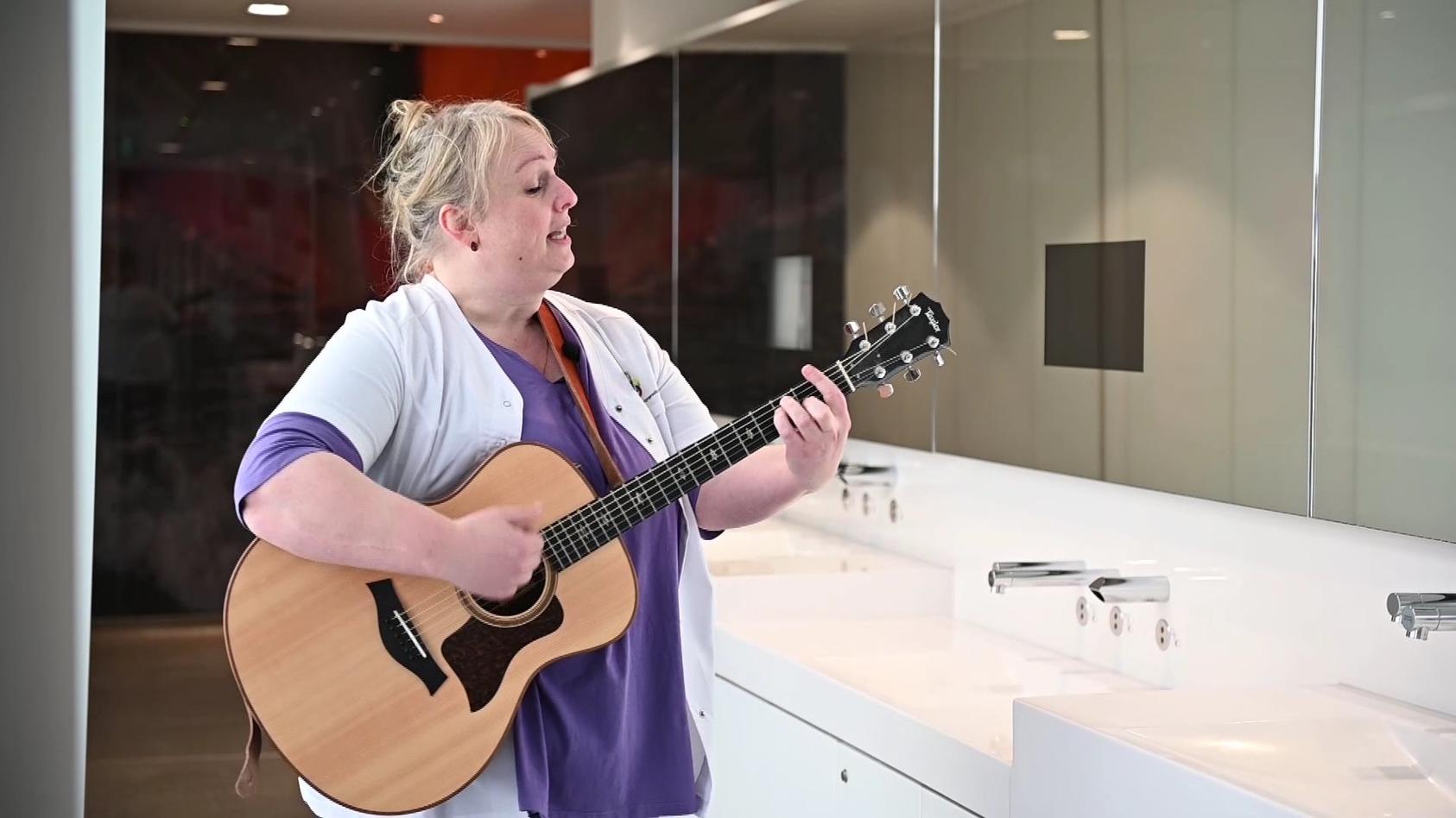 Von wegen stilles Örtchen! Stefanie Ansul-Weissner ist Hamburgs ...