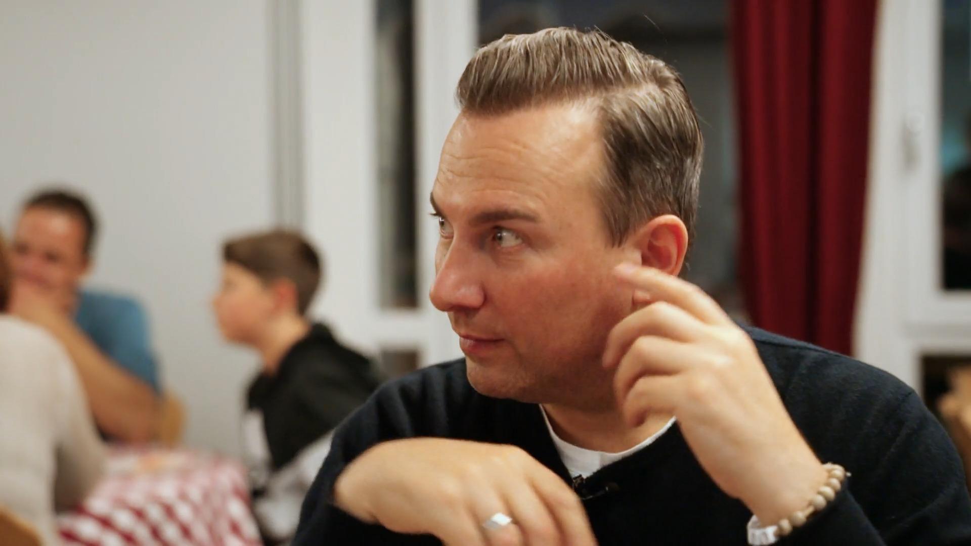 David Hasselhoff hat die Nase voll von David Hasselhoff und zeigt bei ...