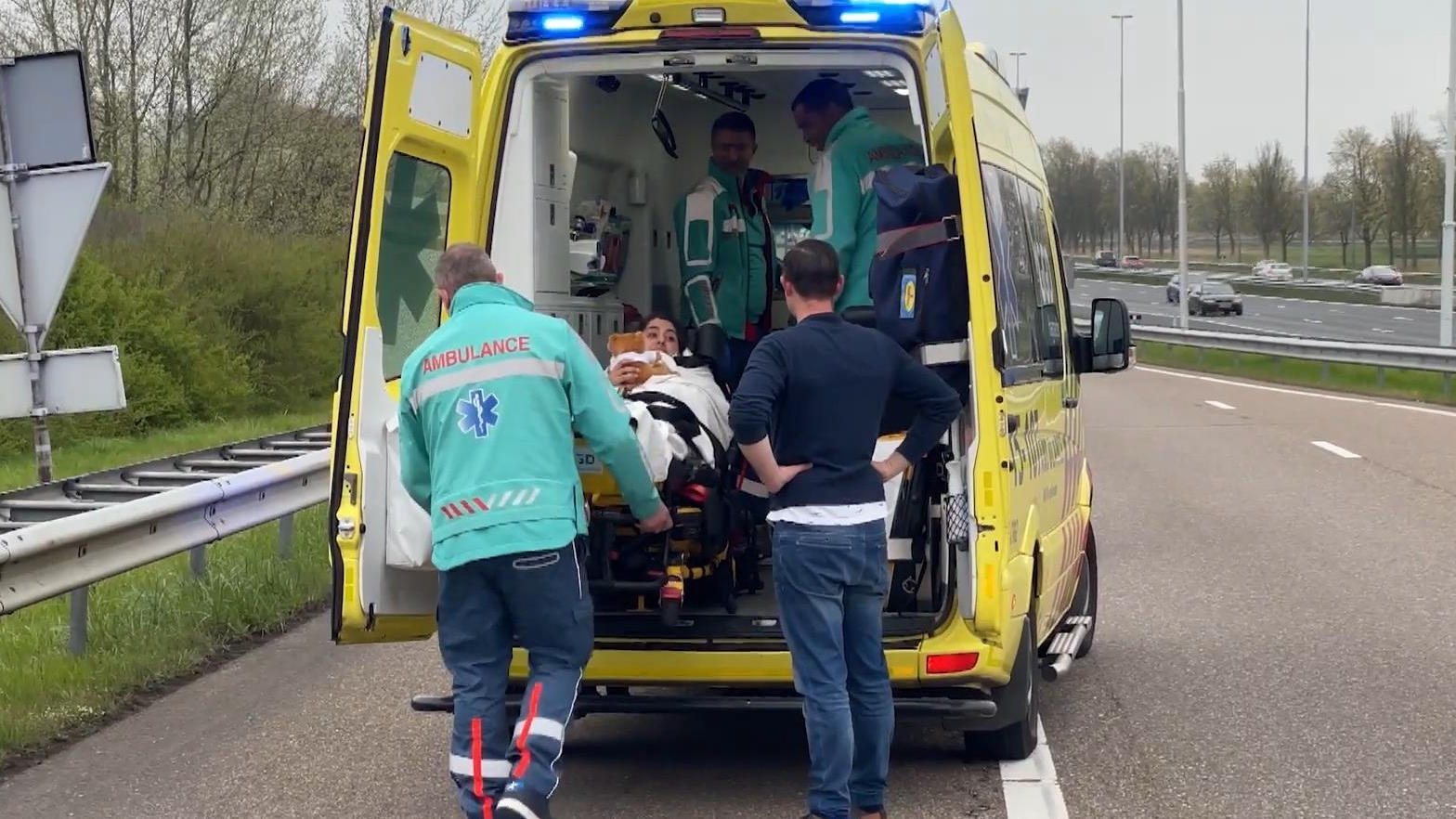 Frau lässt sich drei Tage lang nackt in Käfig sperren: Bizarre ...