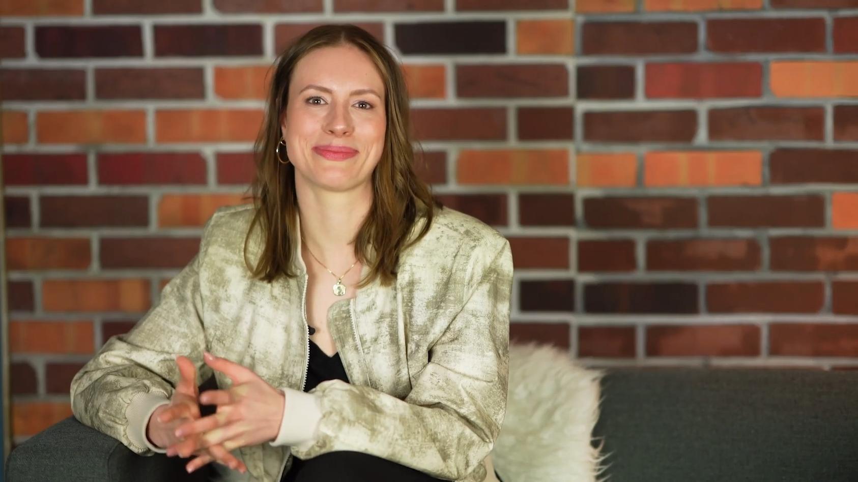 Neu bei GZSZ: Lara Dandelion Seibert macht als knallharte Ex-Agentin ...