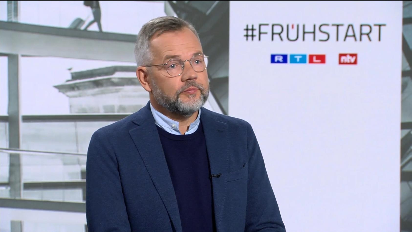 SPD-Außenpolitiker Michael Roth: "Müssen mehr für unsere eigene ...