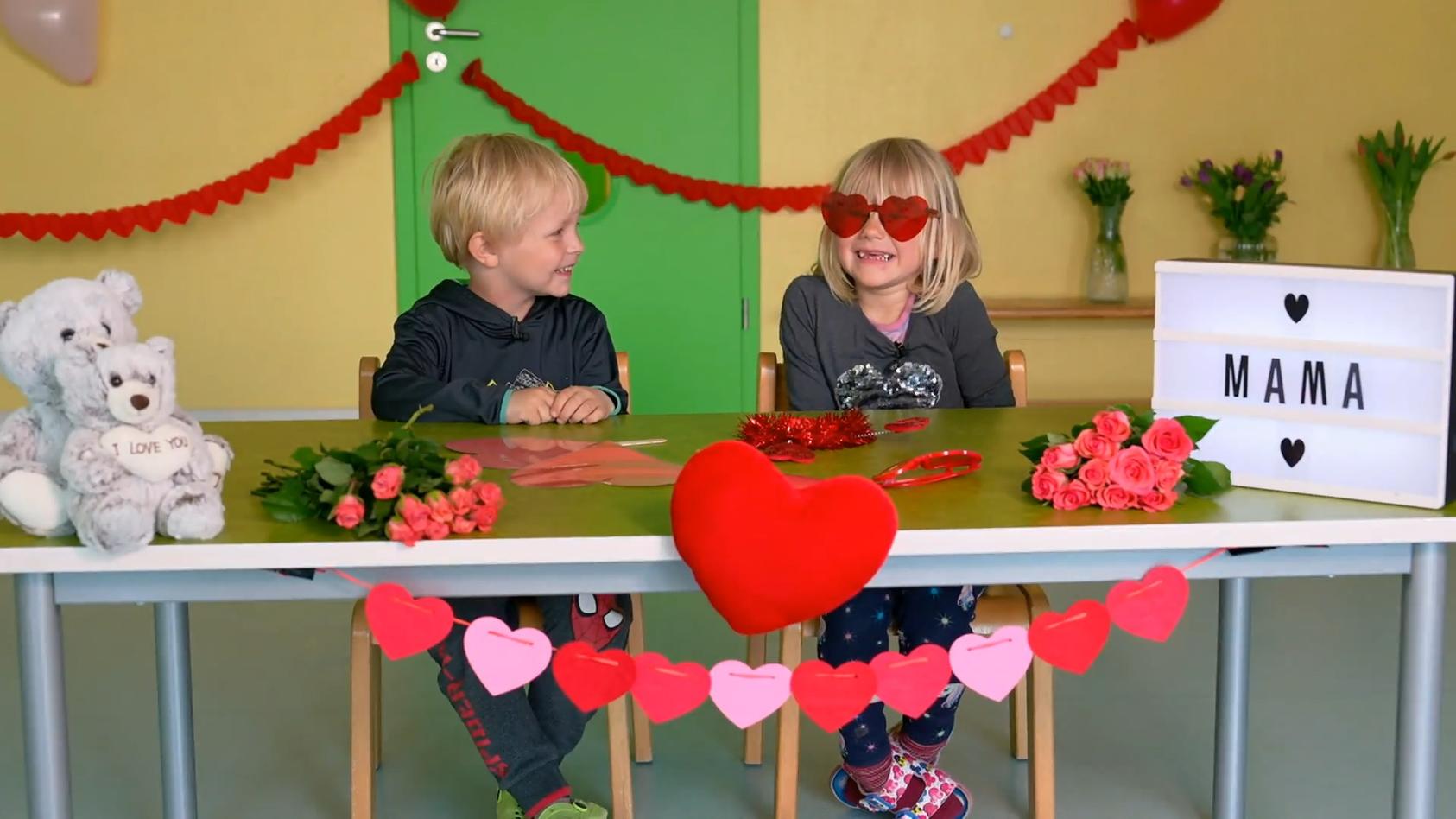 Muttertag: "Manchmal muss sie mit Papa schimpfen" - Kita-Kids packen ...