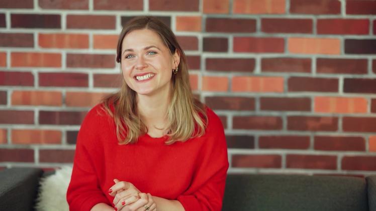 GZSZ-Neuling Laura Lippmann verrät mehr über Nicole: "Sie gibt die ...