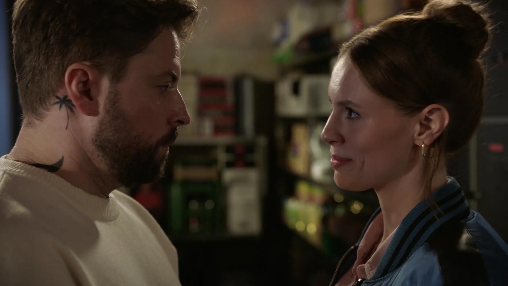 GZSZ heute im TV: Zoe plant, John zu verführen