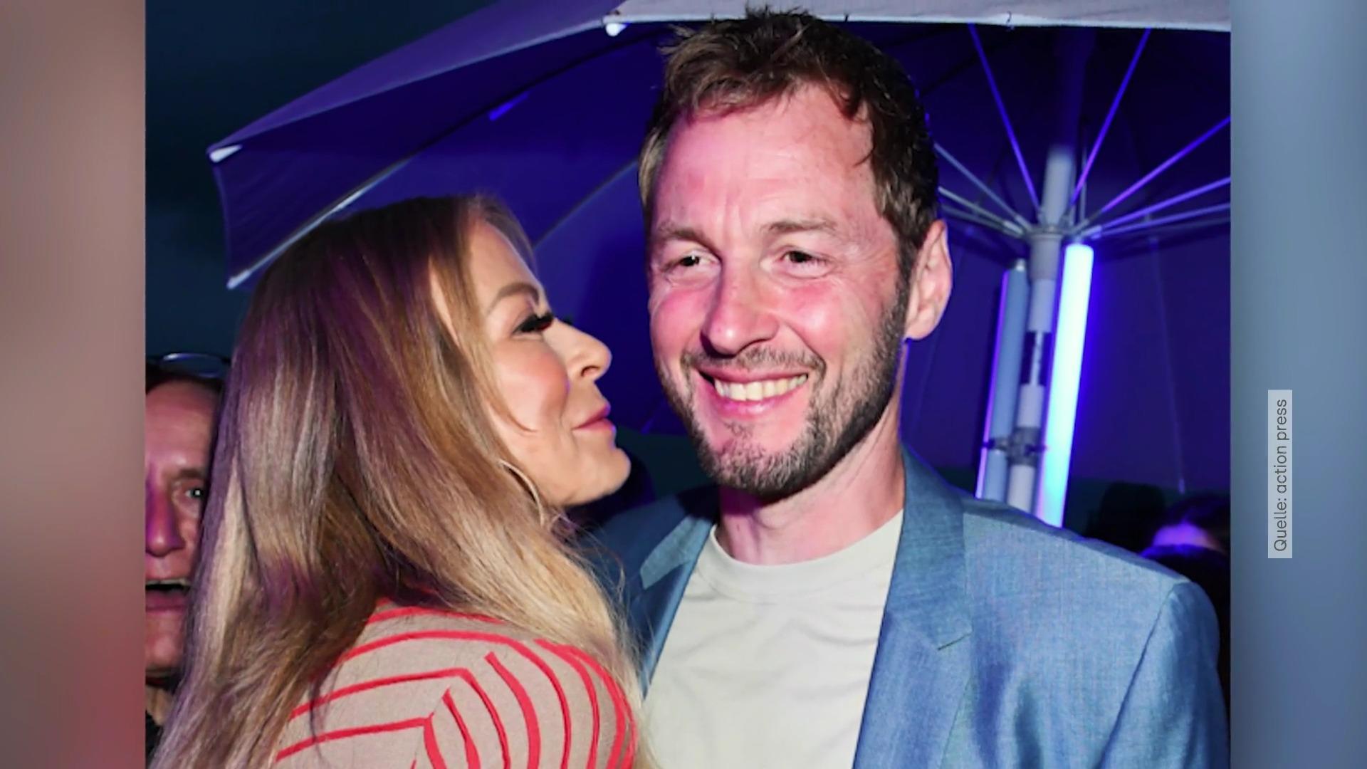 Anne Wünsche verdient mit Nacktfotos Lebensunterhalt für sich und ihre ...