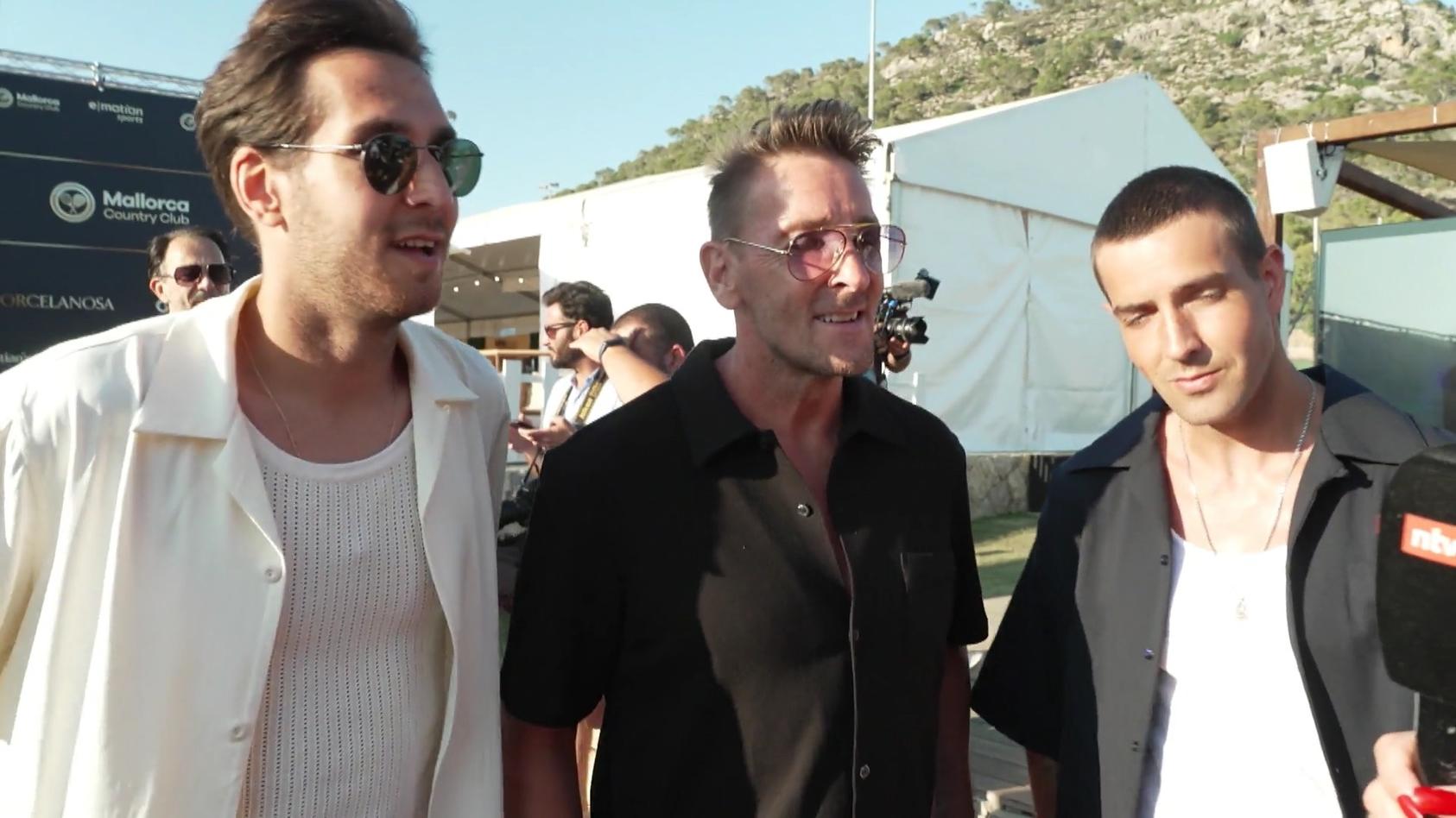 Mark Keller und seine sexy Söhne: Dieses Trio ist ein hotter Hingucker