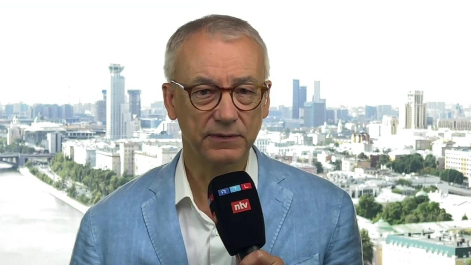 Helene Fischer nach Unfall auf der Bühne zum ersten Mal gesichtet - mit ...