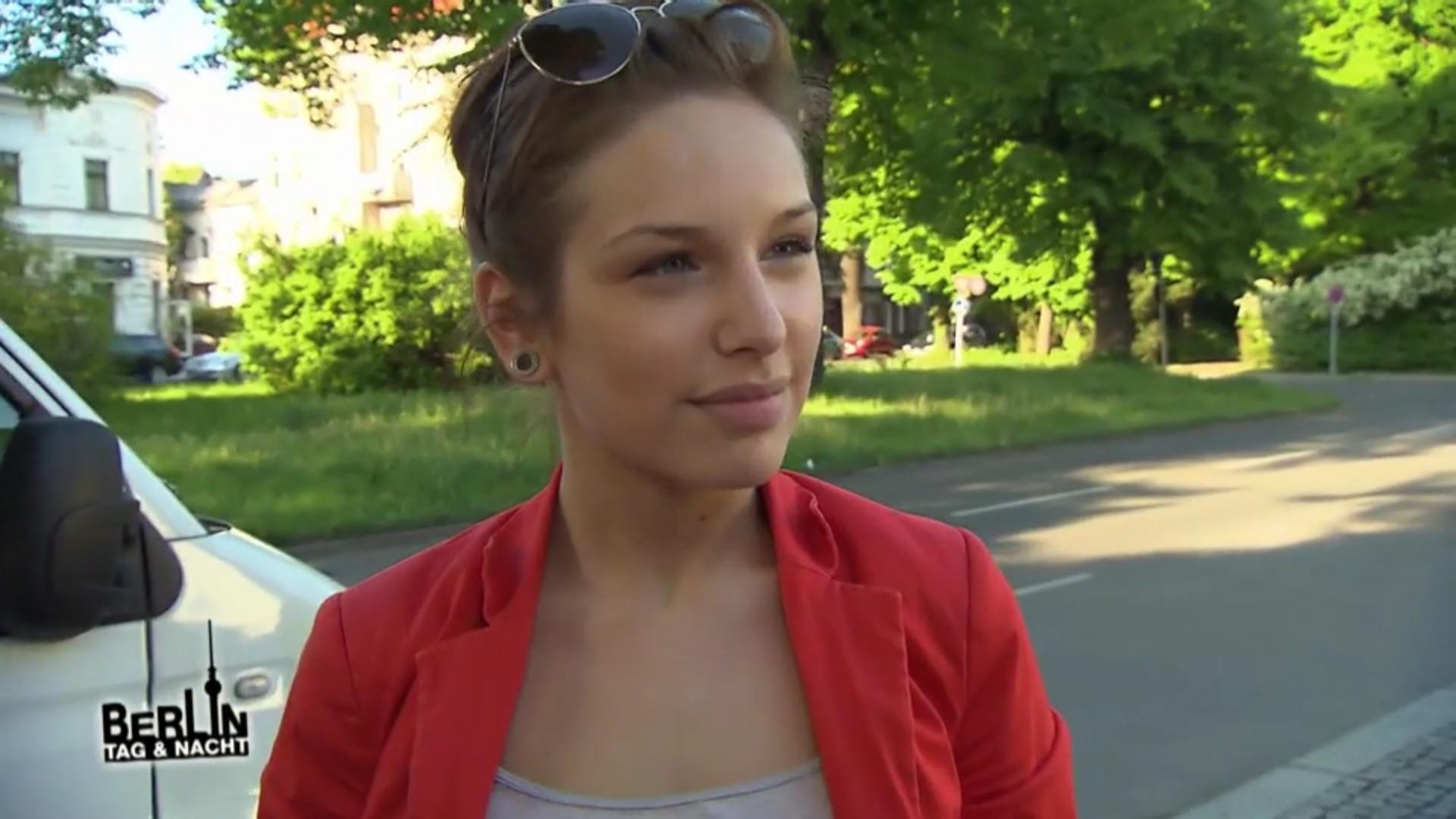 DSDS-Star Steffi Landerer nackt im Playboy - diese starke Botschaft ...