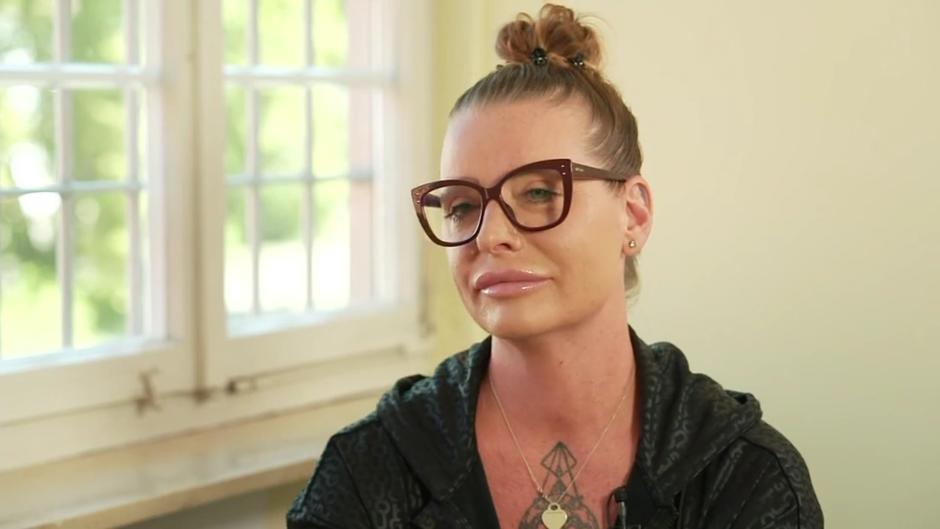 Jetzt spricht Mirnesa S. - RTL trifft Millionendiebin im Gefängnis