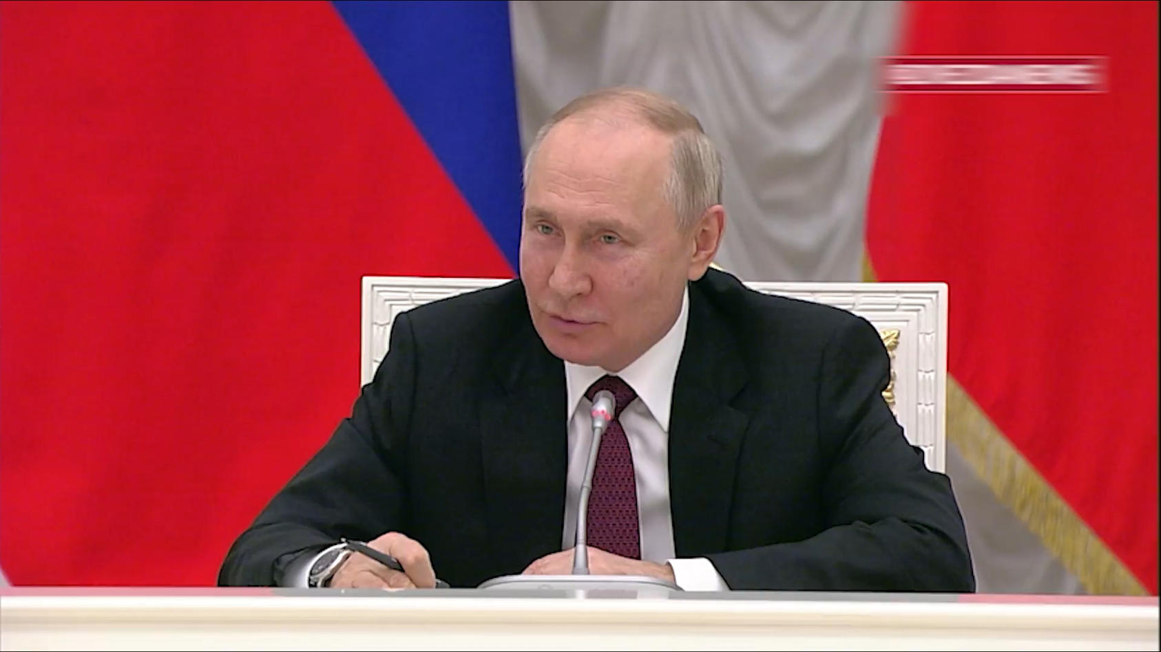 Mehr Patriotismus durch Gaming! Wie sich Wladimir Putin das perfekte ...