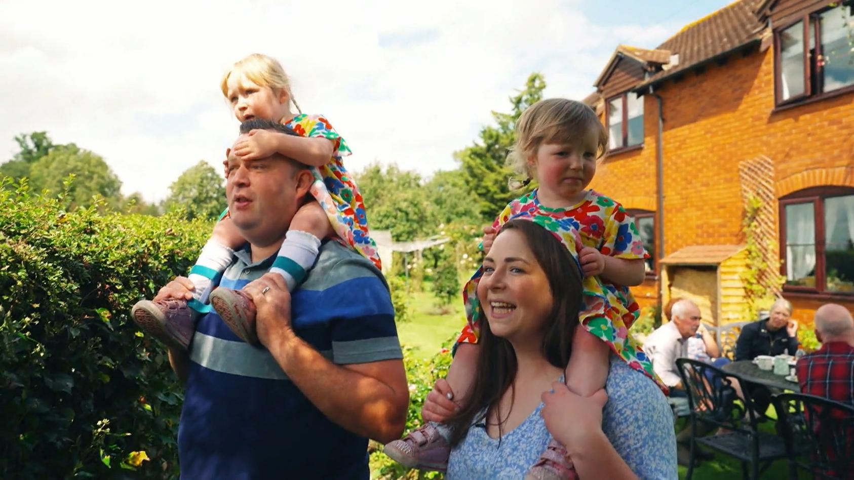 Mutter wird zweimal schwanger in einem Monat - was steckt hinter der ...