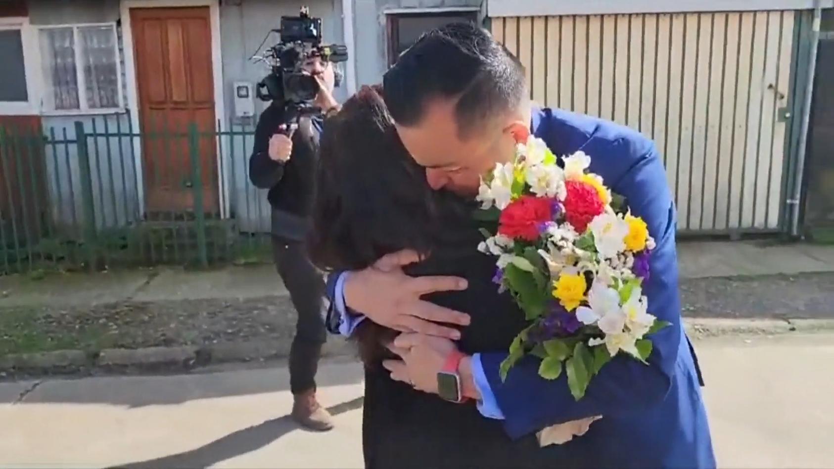 Chile: Mann trifft nach 42 Jahren das erste Mal seine Mutter ...