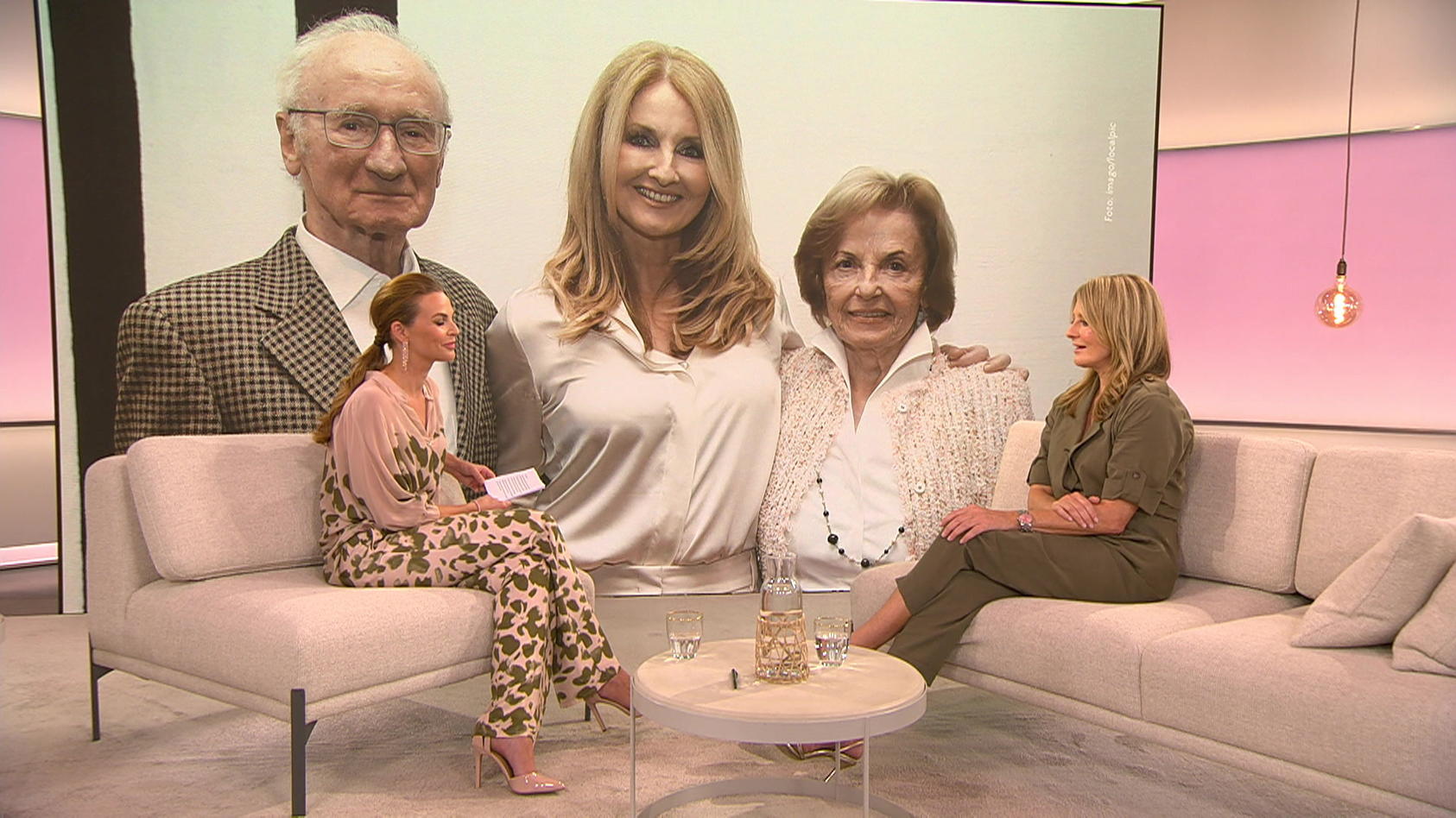 Frauke Ludowig telefoniert bis zu fünf Mal am Tag mit ihren Eltern