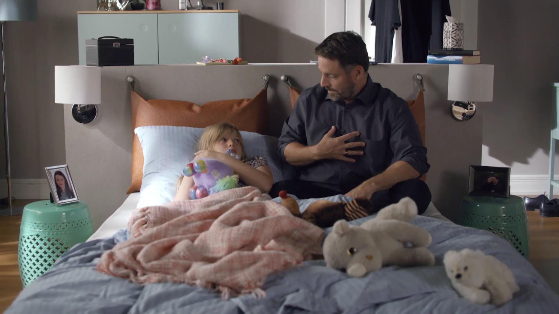 AWZ: Ava zieht im Training neue Saiten auf