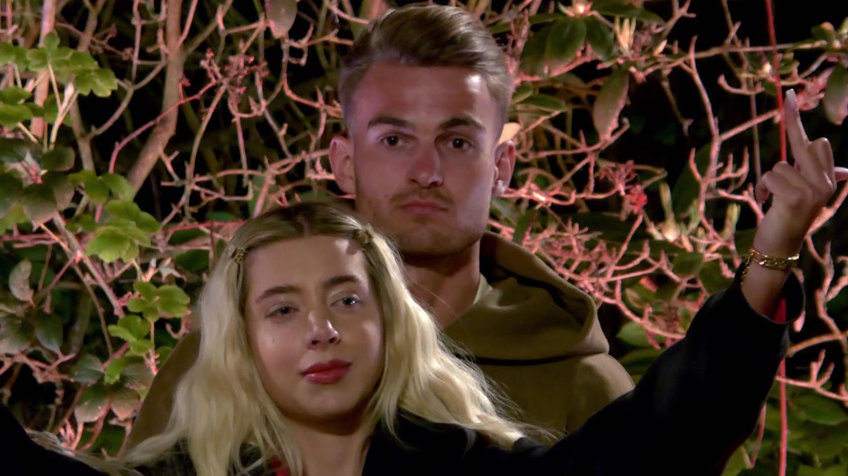 Stinkefinger-Alarm! Walentina und Can sind safe