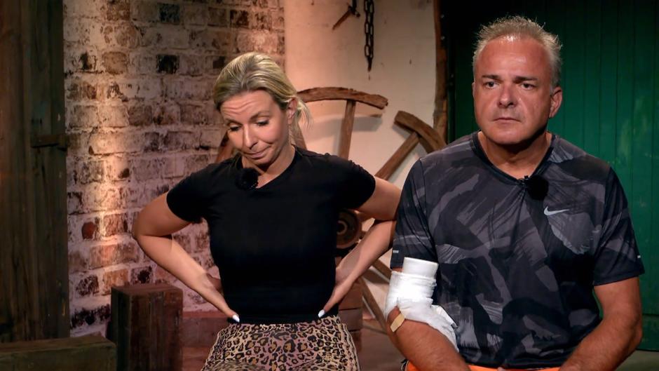 Gefährliches Schweigen im „Sommerhaus der Stars“: Carina Crone patzt – und Tim Toupet ist auf 180!