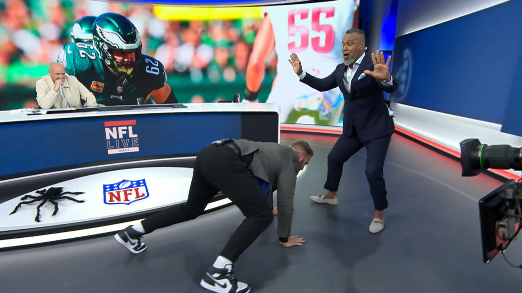 „Tush Push“: RTL-Experten stellen Geheimwaffe von NFL-Team Philadelphia ...