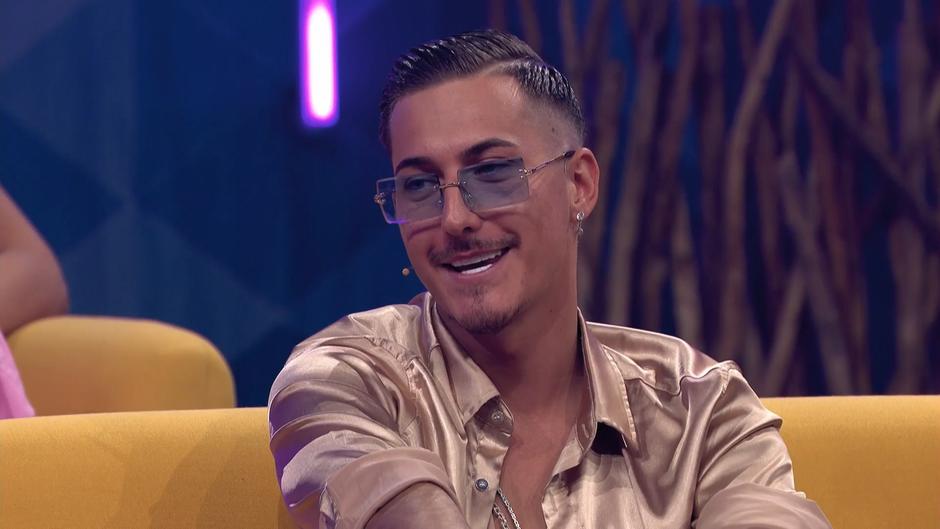 Überraschung beim AYTO-Wiedersehen: Endlich ist ein Kleinen vergeben!