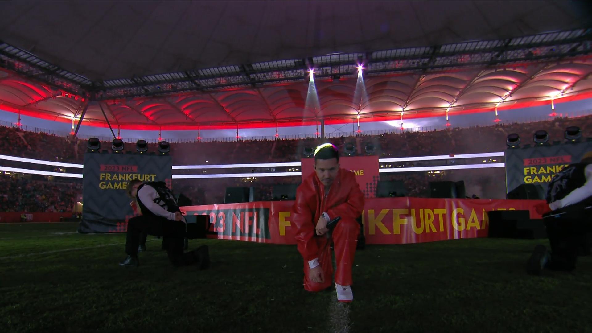 Gänsehaut beim Frankfurt Game! Das ganze Stadion singt „Country Roads”