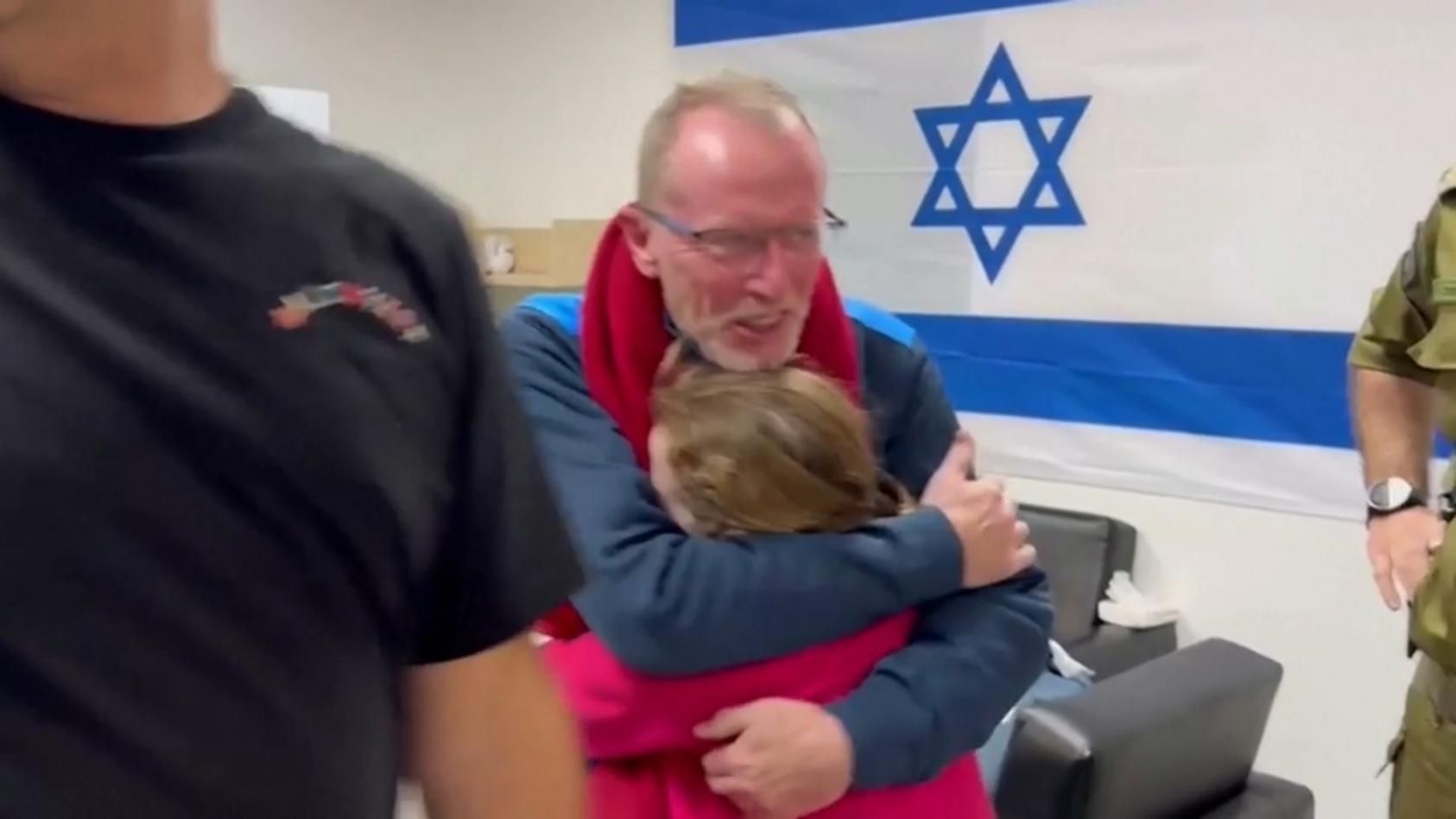 Hamas-Terror in Israel: Totgeglaubte Emily (9) ist wieder bei ihrer Familie