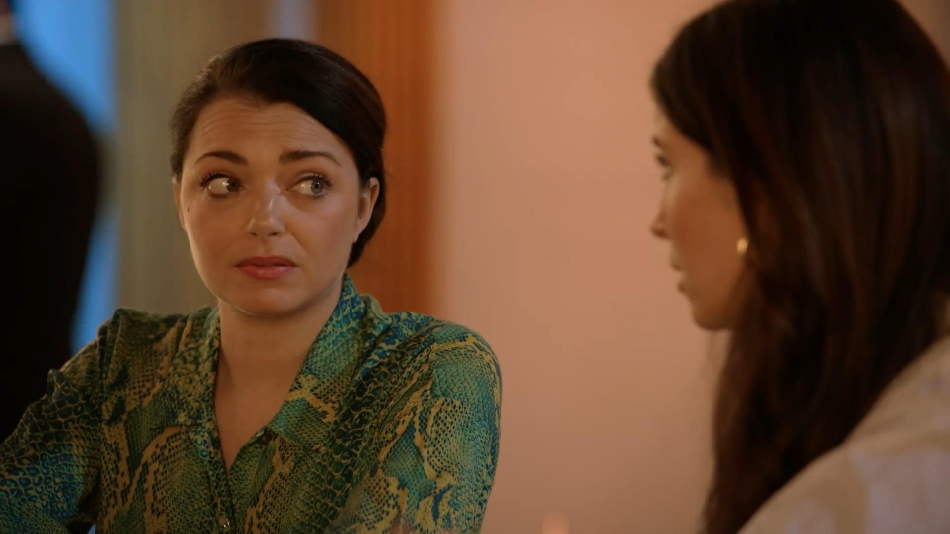 GZSZ heute im TV: Nach seinem Kussversuch redet sich Paul vor Alicia raus