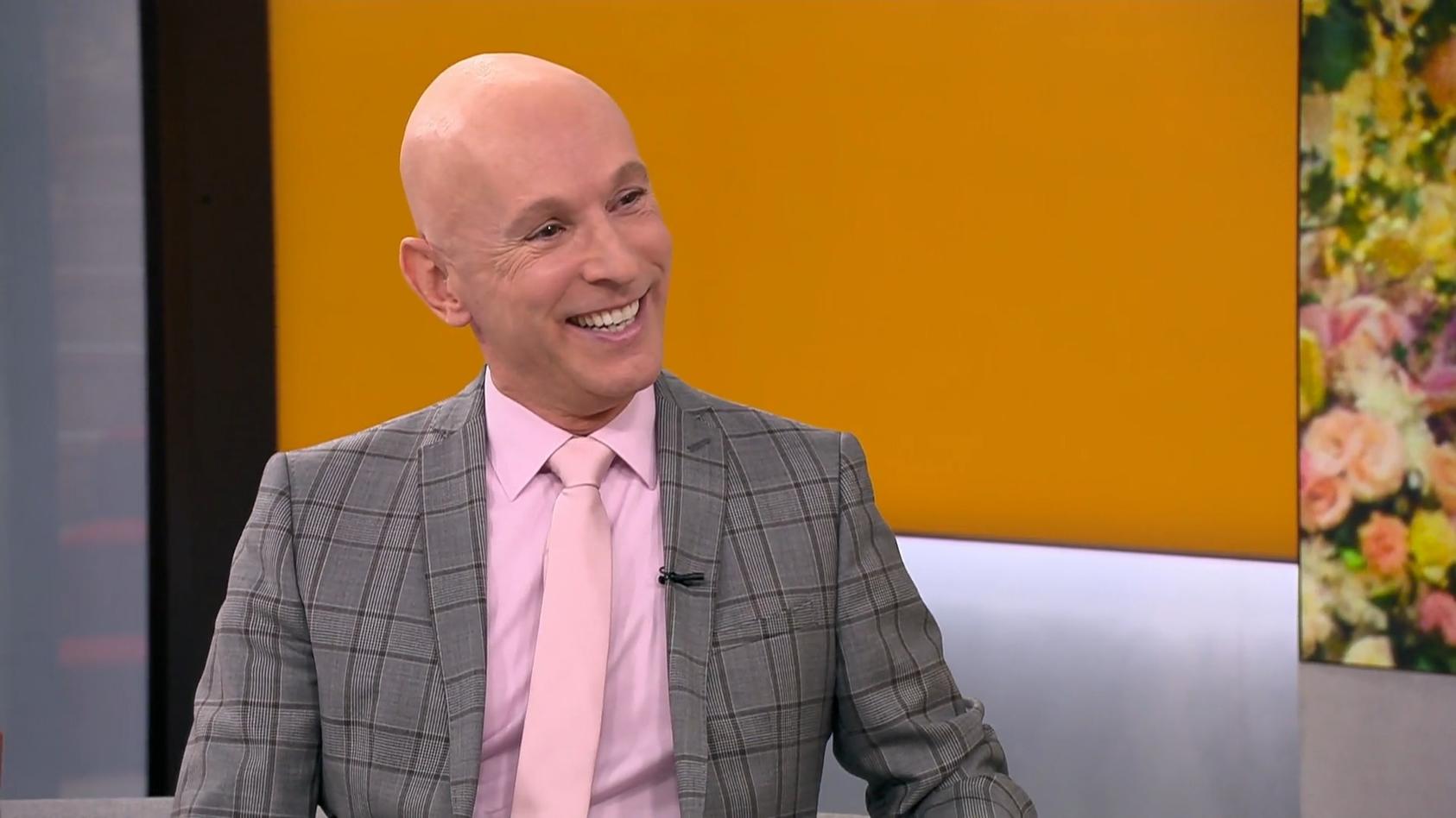 RTL-Adelsexperte Michael Begasse geht auf Reisen - SIE vertritt ihn