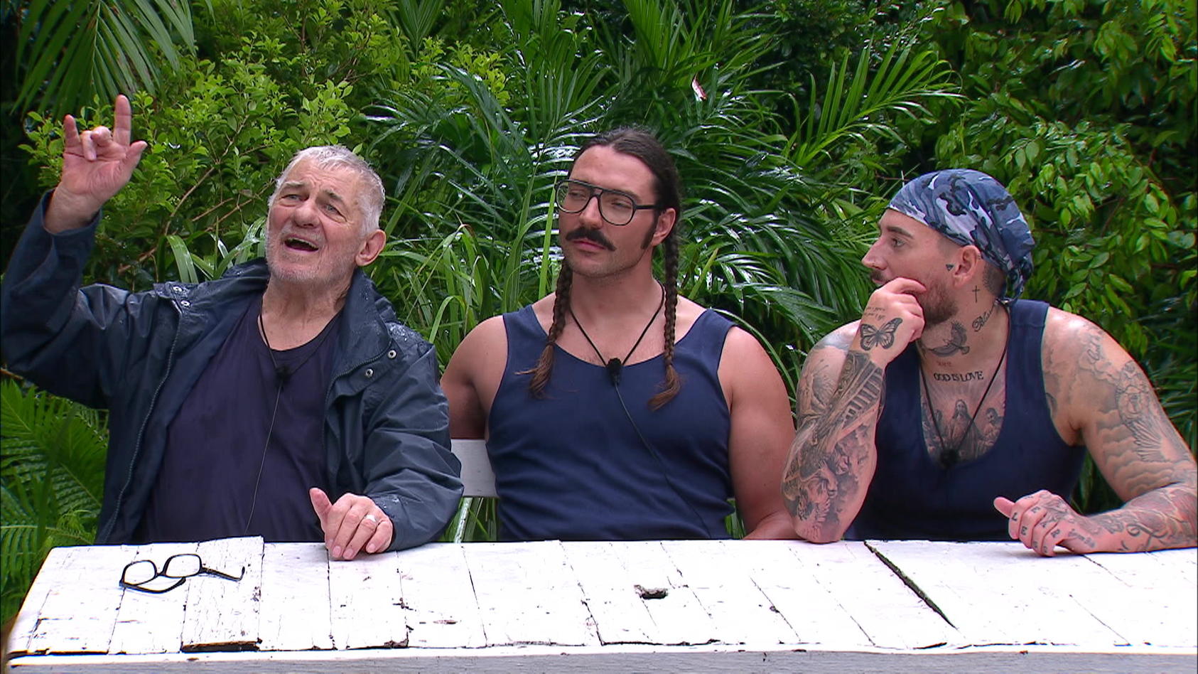 Dschungelcamp-Überraschung an Tag 11: Heinz Hoenig darf zur ...