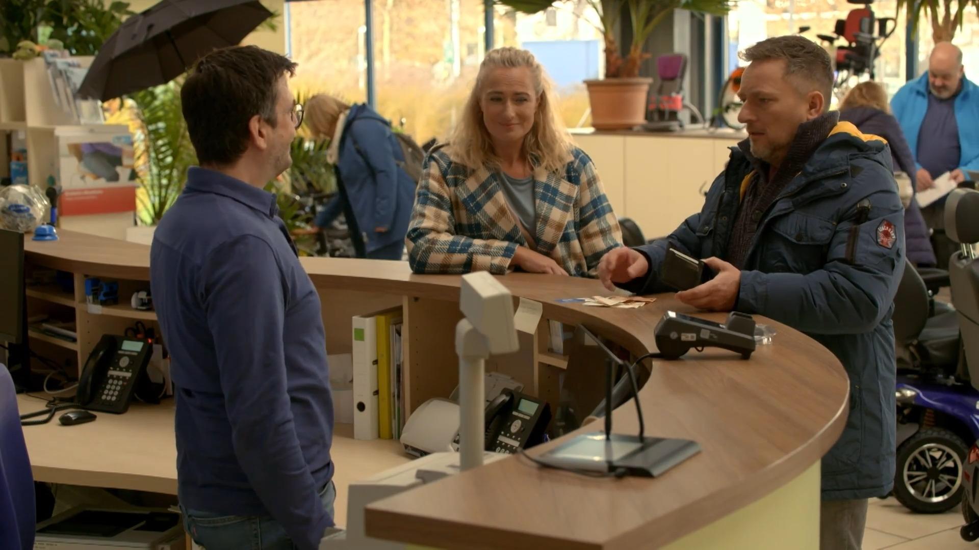 GZSZ heute im TV: Gekidnappt! Toni wird von ihrem Dealer als Geisel ...