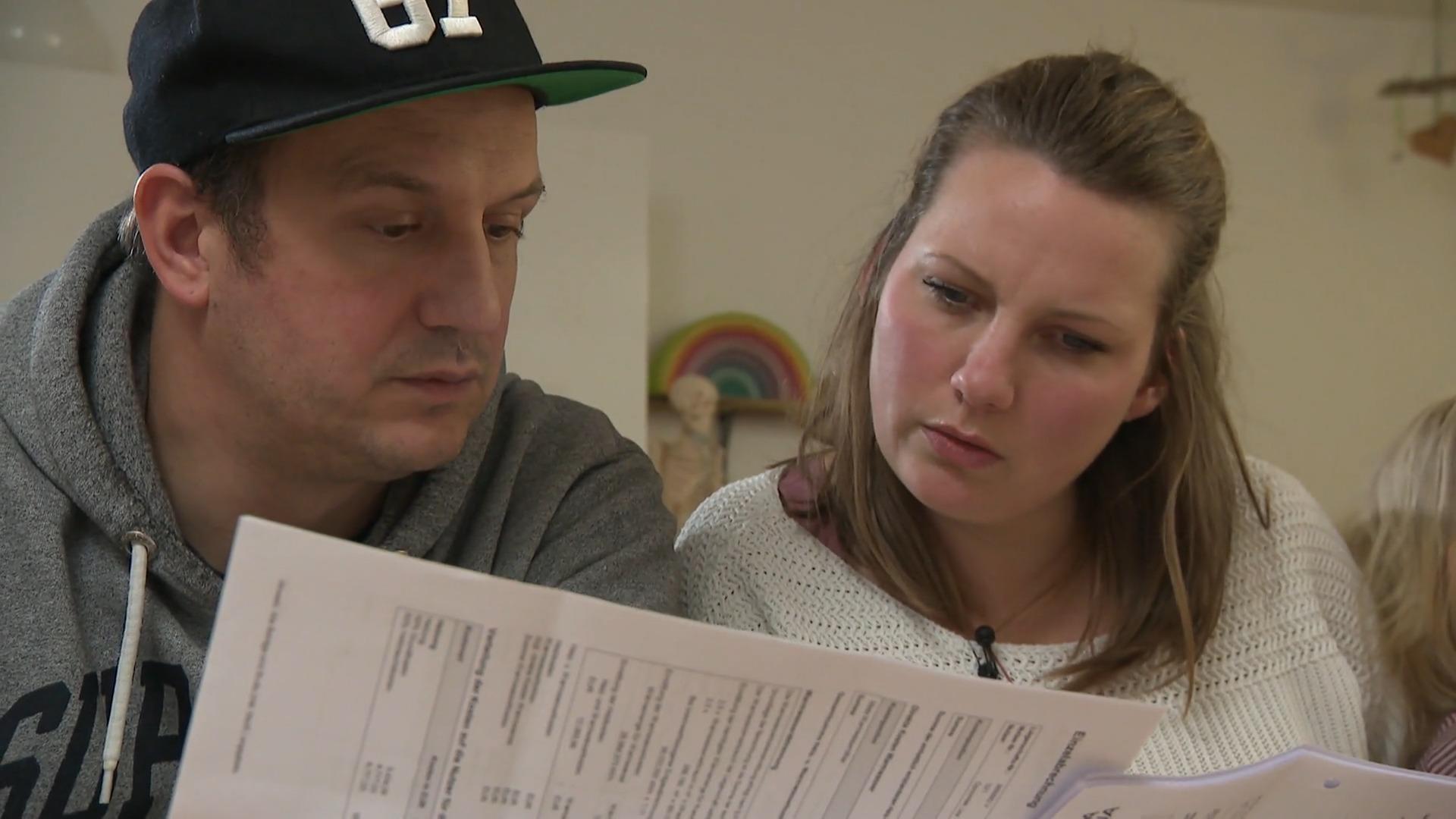 Unternehmen setzen auf Social Media: So findet ihr über WhatsApp & Co ...